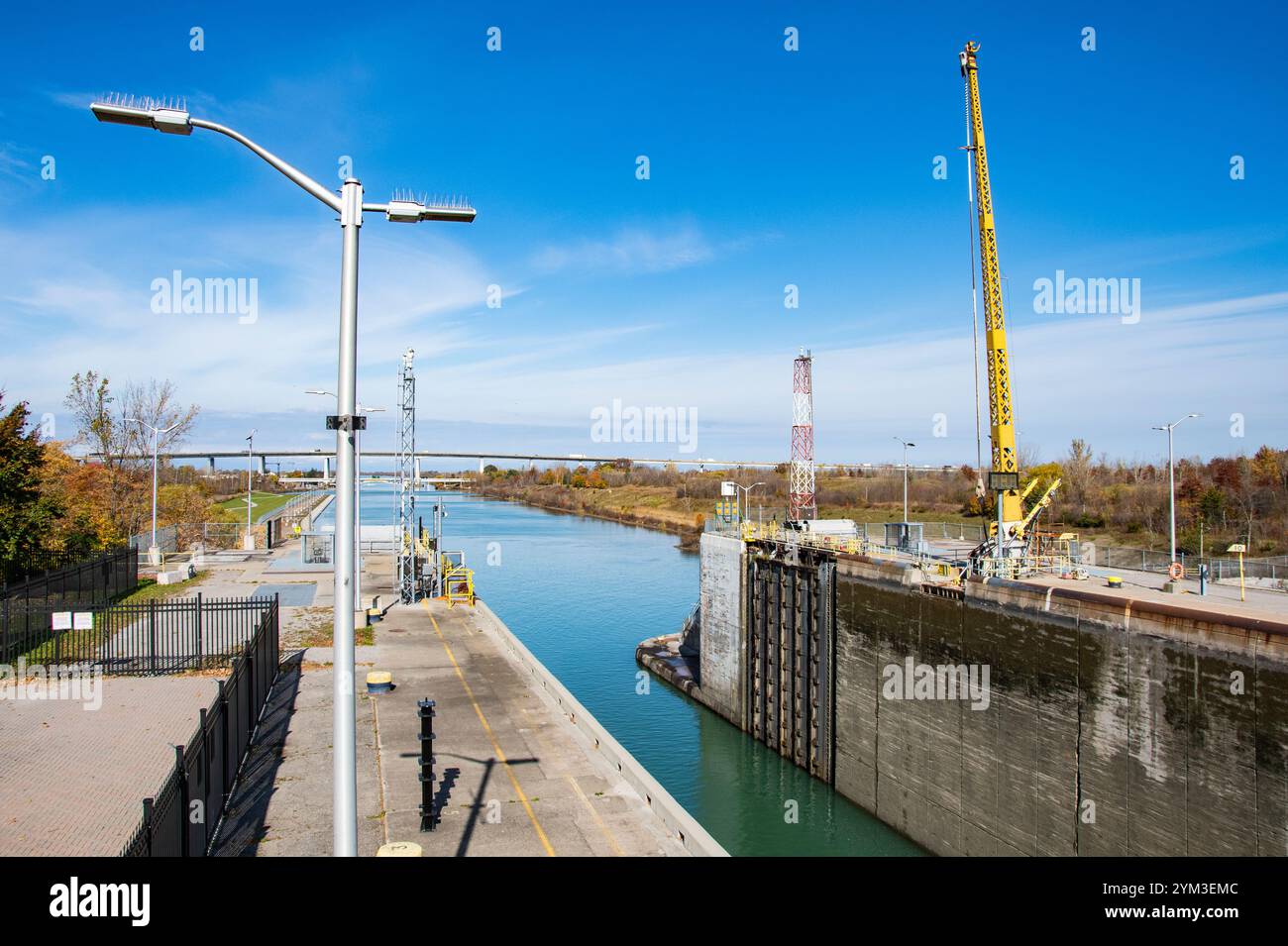 Welland canal locks hi-res stock photography and images - Alamy