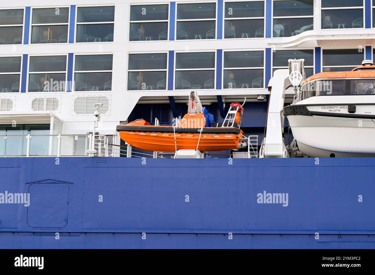 Fort Lauderdale, Florida, USA - 2 December 2024: Fast emergency rib ...