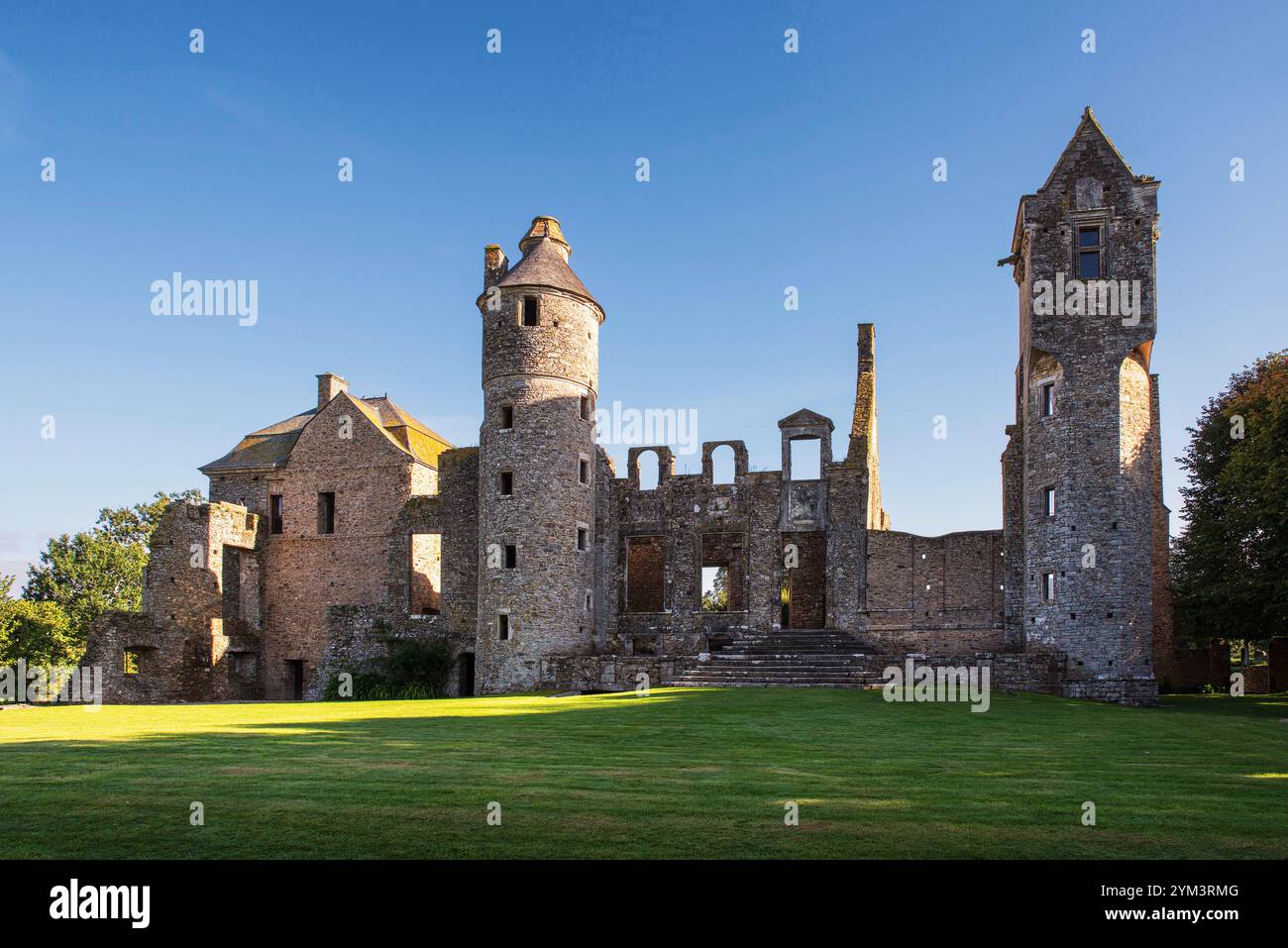 Medieval castle of Gratot in Normandy, France Stock Photo - Alamy