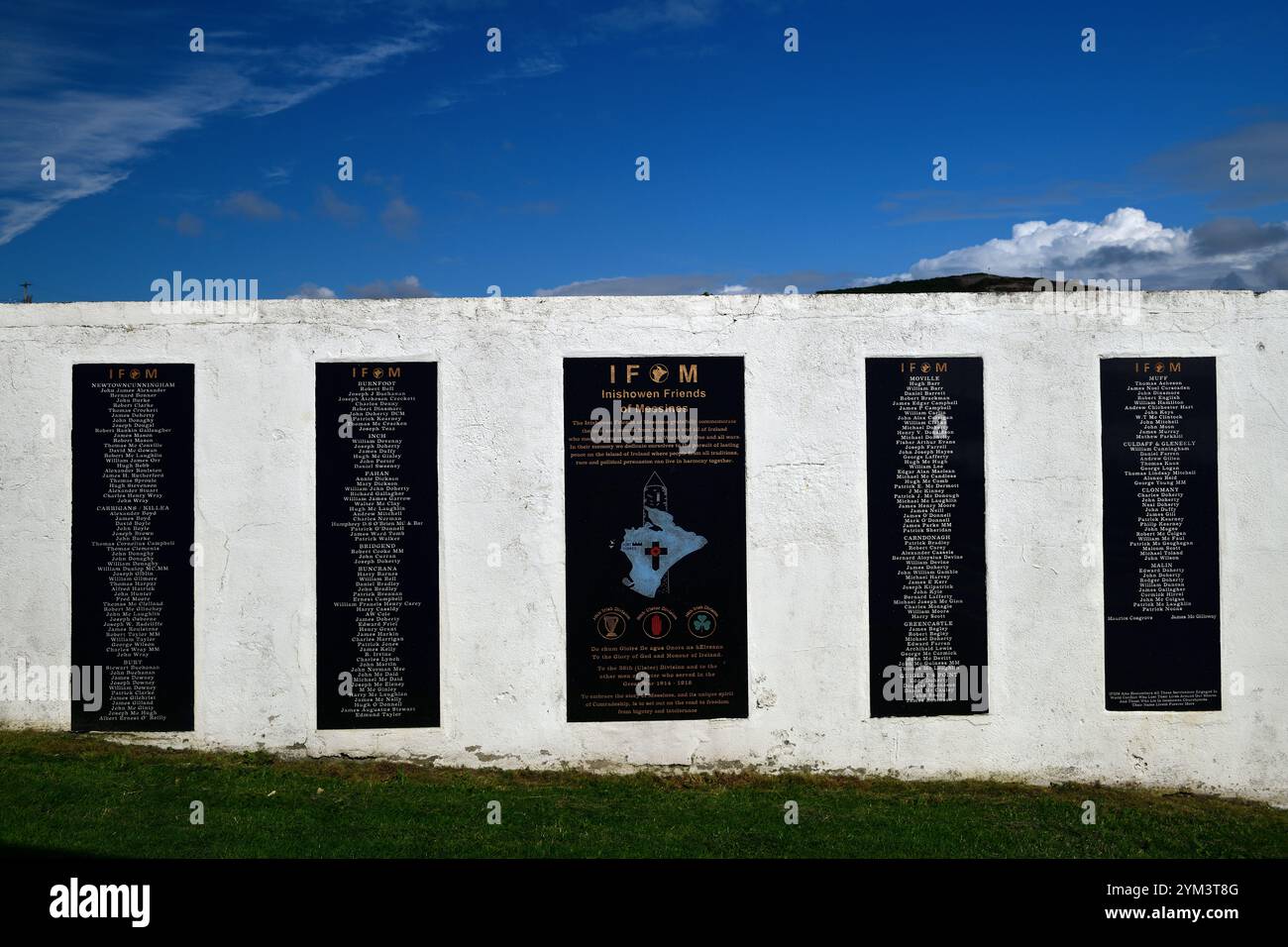 World War I memorial,WWI memorial listing names of the fallen,WW1 ...