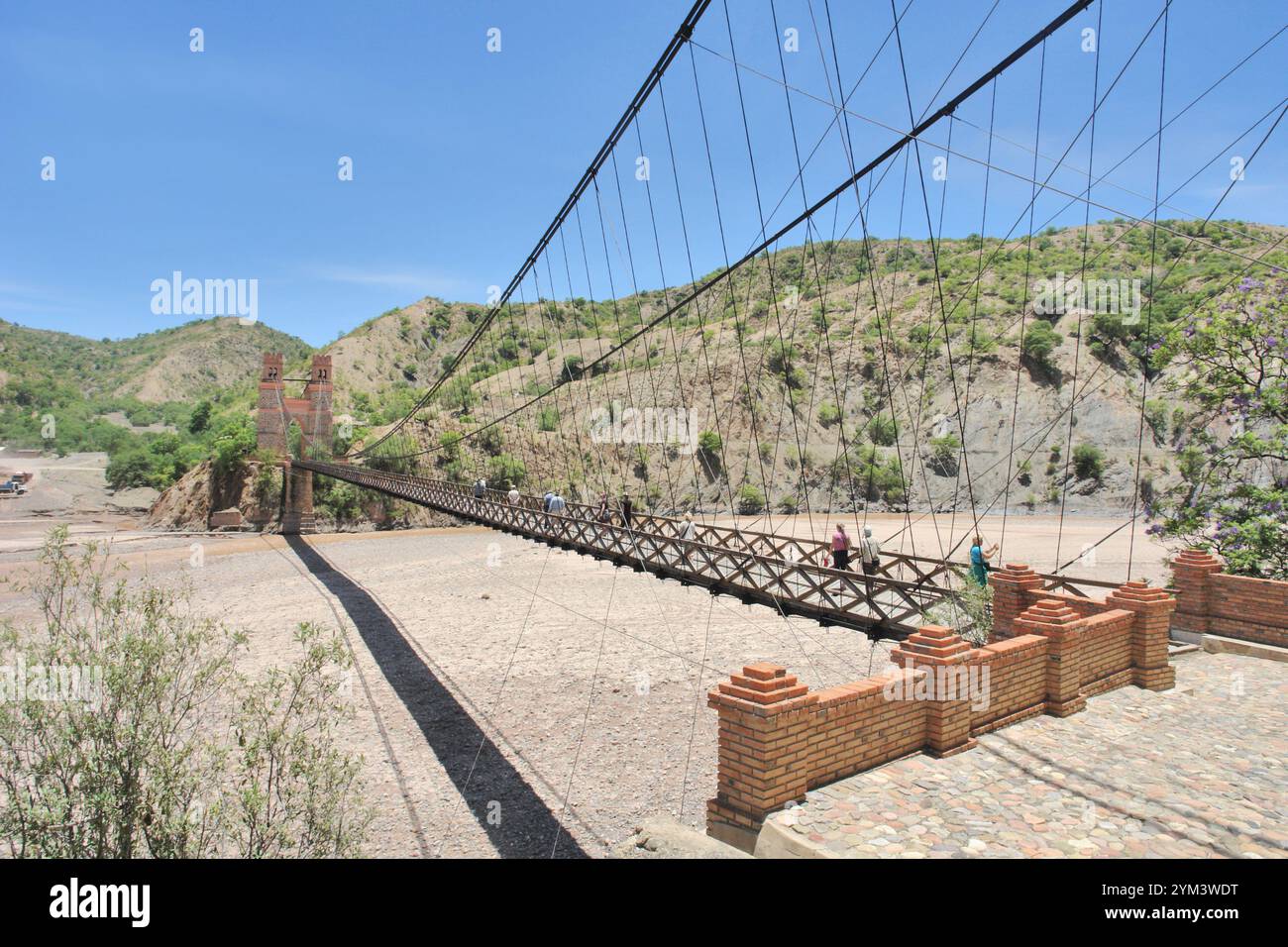 The Marshal Antonio José de Sucre Suspension Bridge pedestrians-only ...