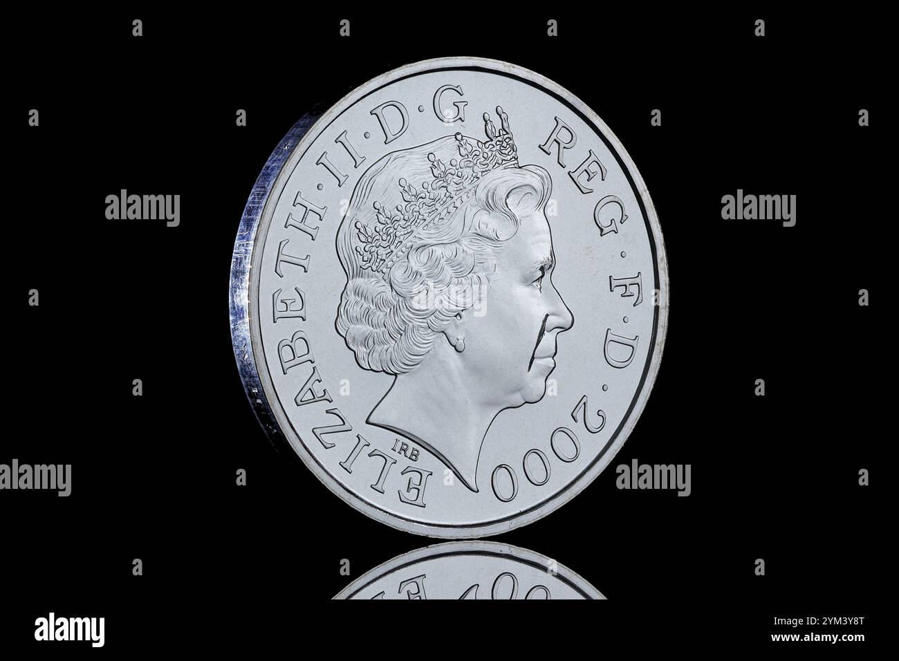The UK year 2000 £5 coin obverse features the 4th coin portrait of ...