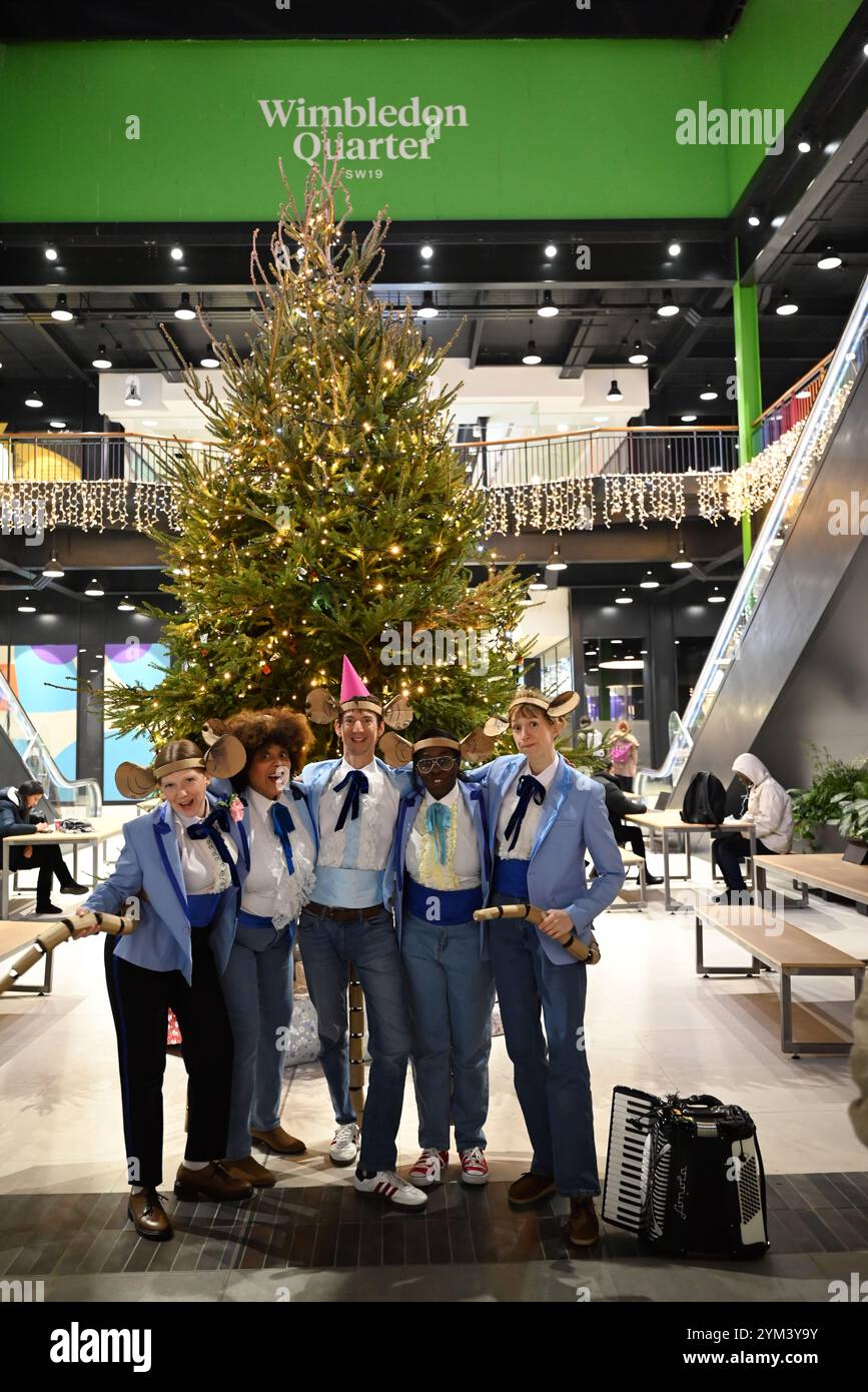 THE CAST OF POLKA THEATRE’S FESTIVE SHOW THE NUTCRACKER IN COSTUME ON ...