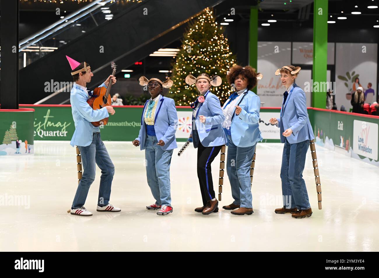 THE CAST OF POLKA THEATRE’S FESTIVE SHOW THE NUTCRACKER IN COSTUME ON ...