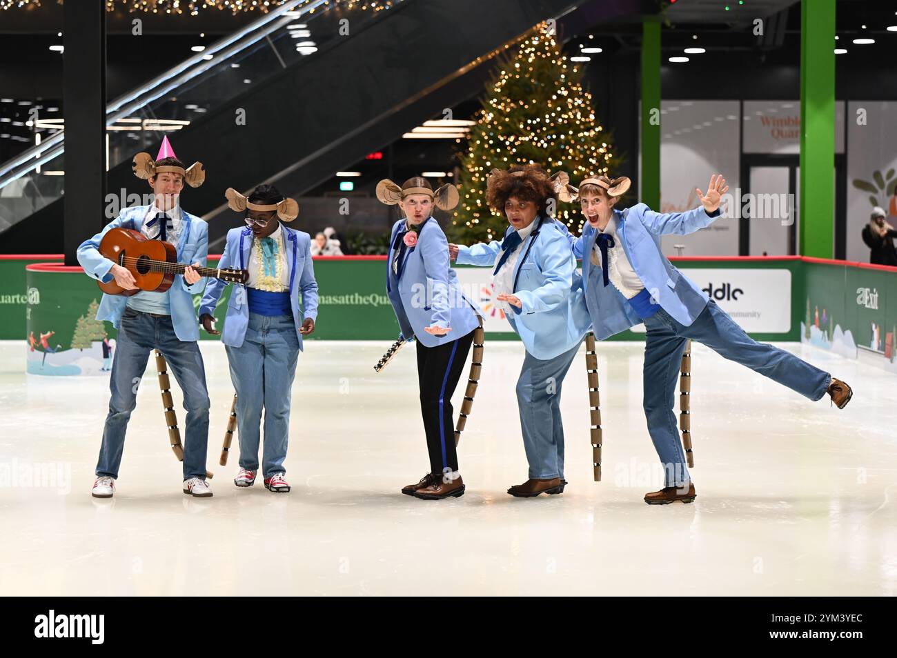 THE CAST OF POLKA THEATRE’S FESTIVE SHOW THE NUTCRACKER IN COSTUME ON ...