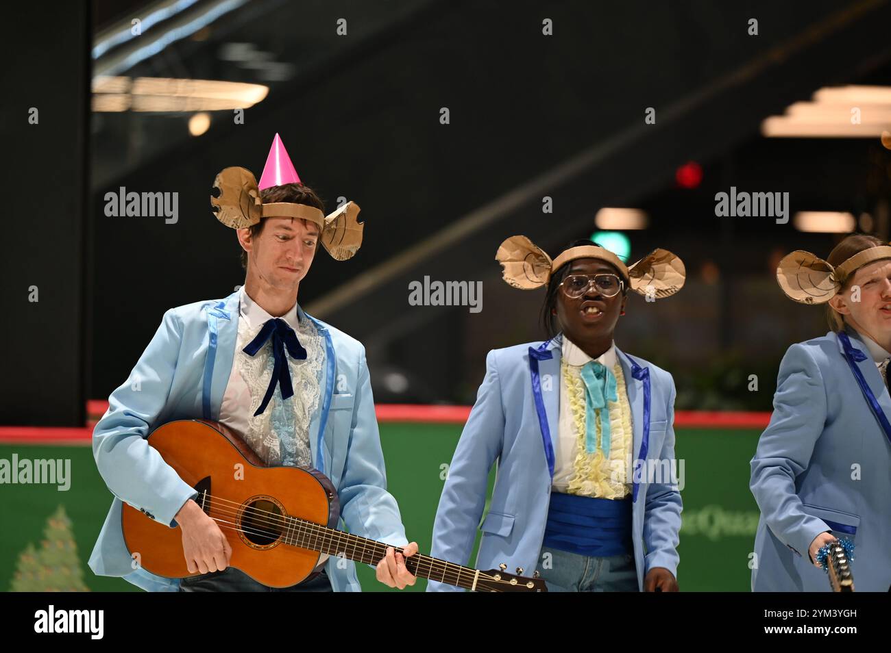 THE CAST OF POLKA THEATRE’S FESTIVE SHOW THE NUTCRACKER IN COSTUME ON ...