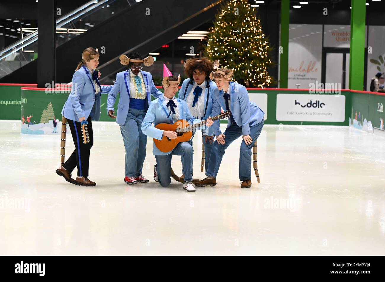 THE CAST OF POLKA THEATRE’S FESTIVE SHOW THE NUTCRACKER IN COSTUME ON ...