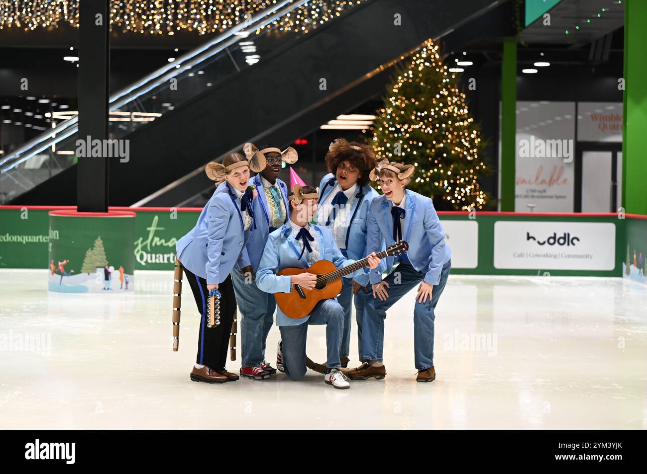 THE CAST OF POLKA THEATRE’S FESTIVE SHOW THE NUTCRACKER IN COSTUME ON ...