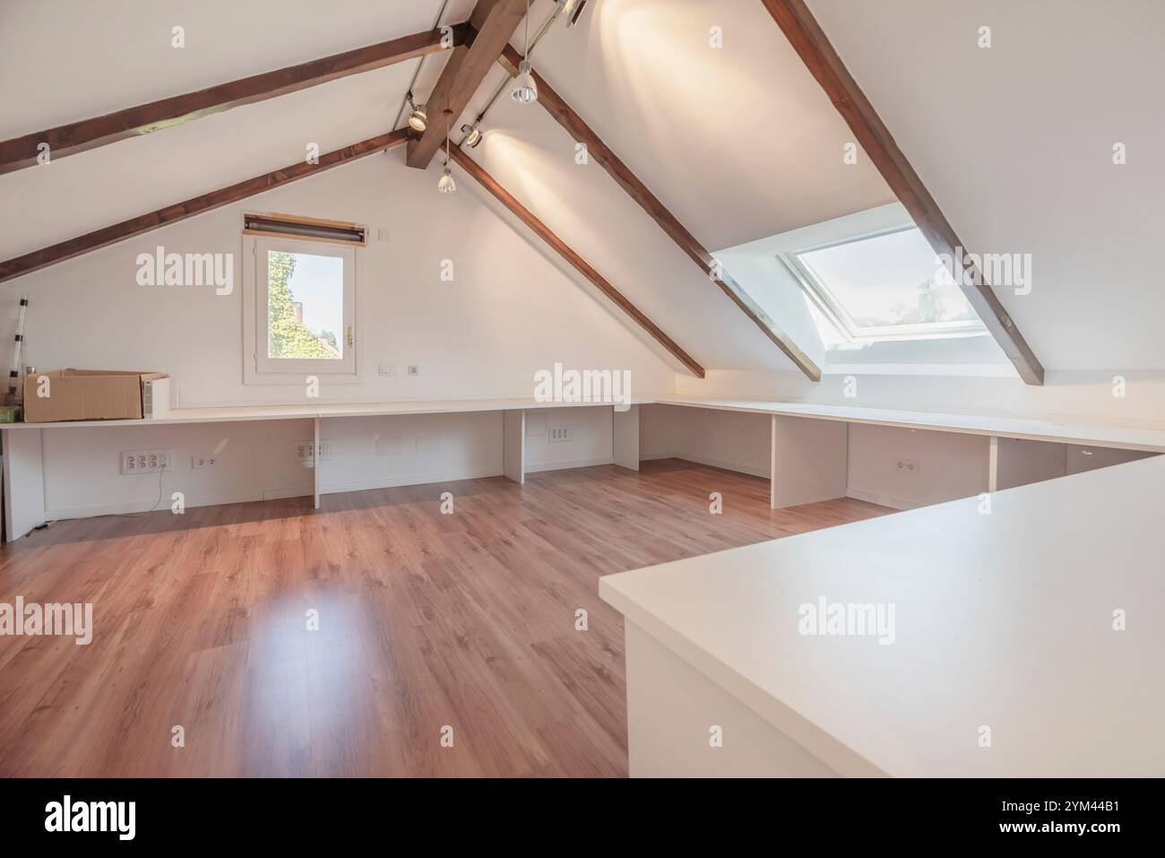 Offices and offices are essential work spaces in the business and ...