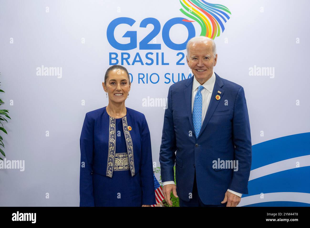 Rio de Janeiro, Brazil. 18th Nov, 2024. U.S. President Joe Biden, right ...