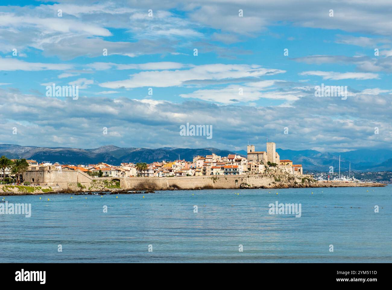 Fotre carre hi-res stock photography and images - Alamy