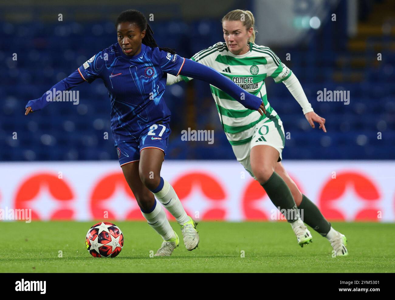 Saoirse noonan hi-res stock photography and images - Alamy