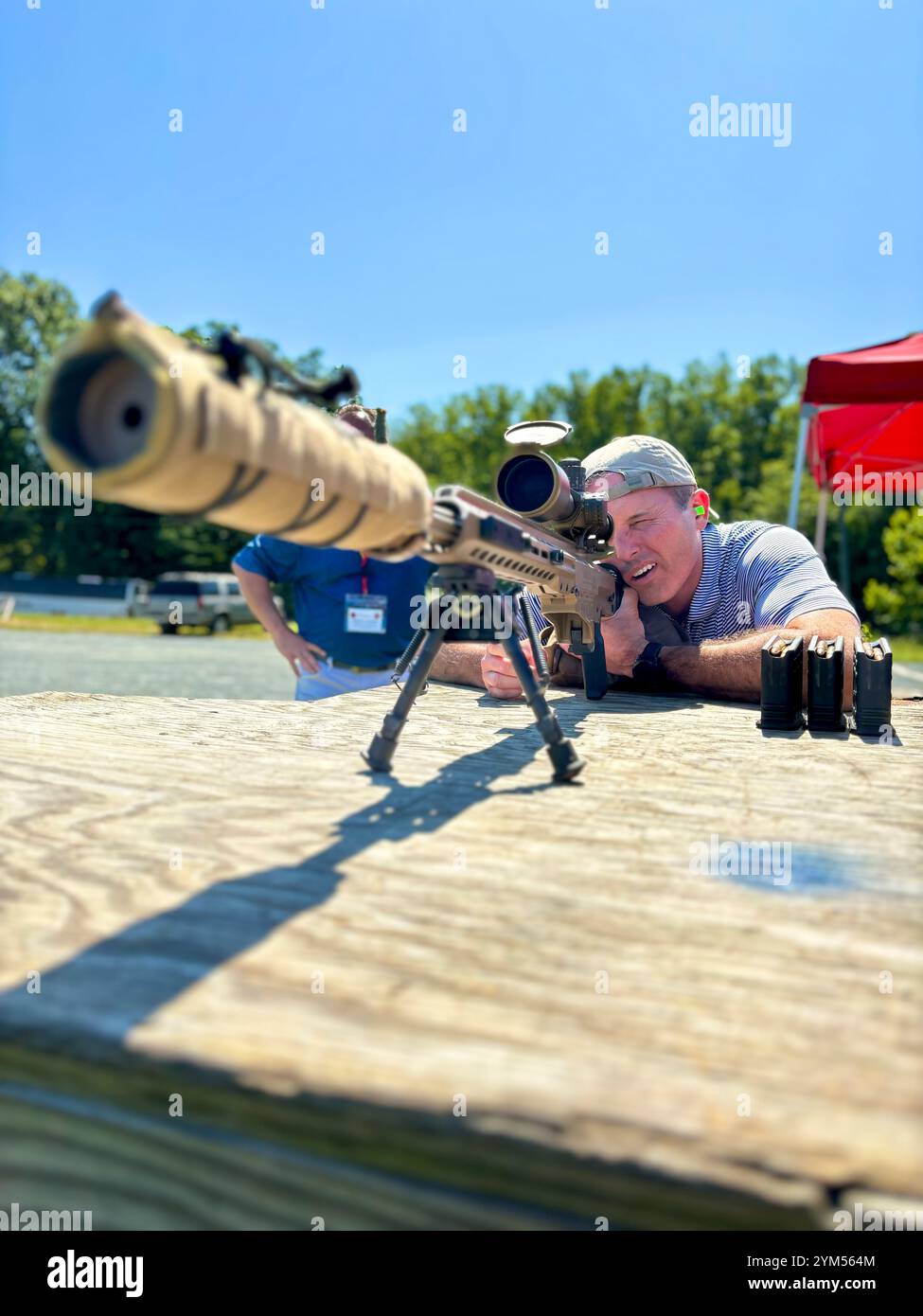 U.S. Marines with the Weapons Training Battalion instruct civilian ...