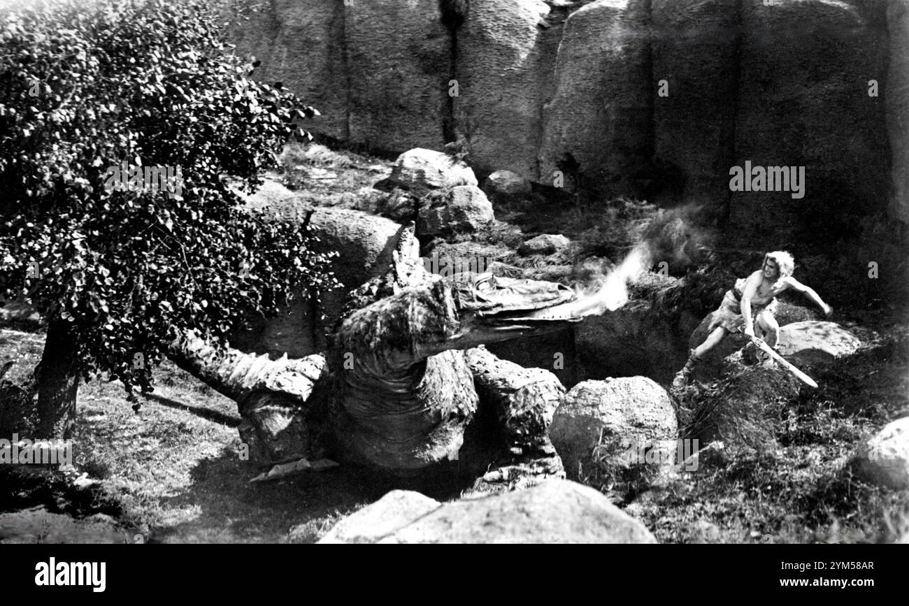 PAUL RICHTER as Siegfried fights the Dragon in DIE NIBELUNGEN ...