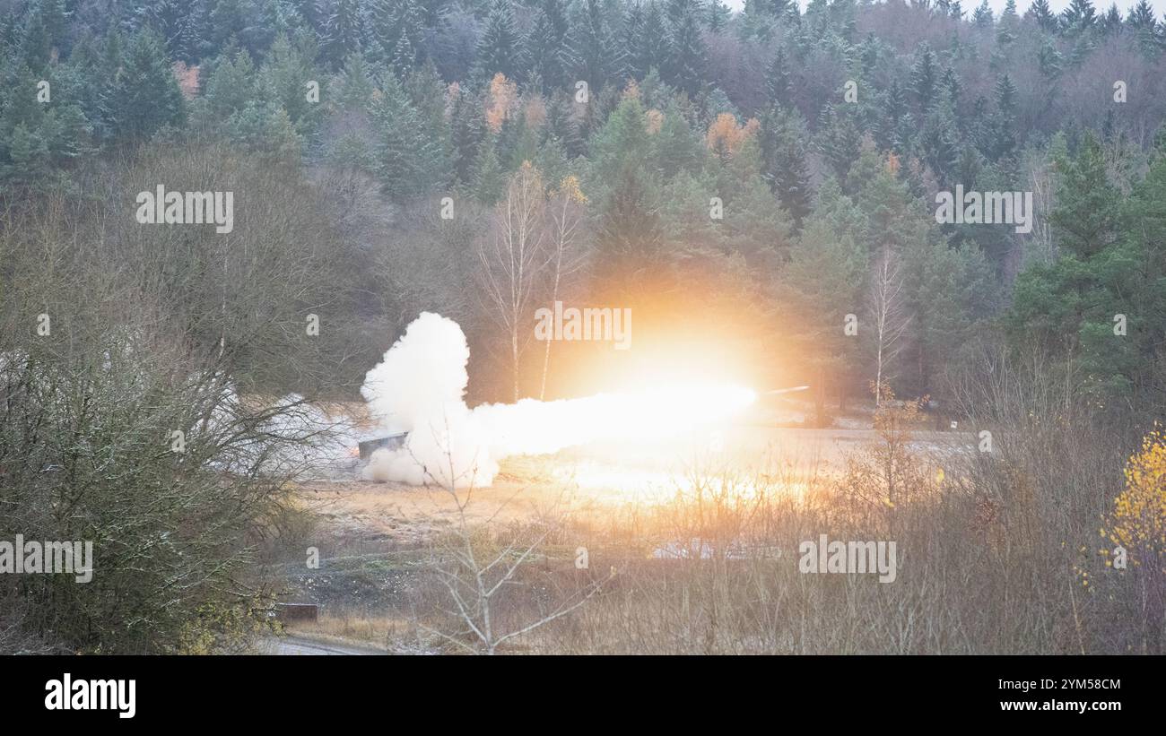 German bundeswehr soldiers fire hi-res stock photography and images - Alamy