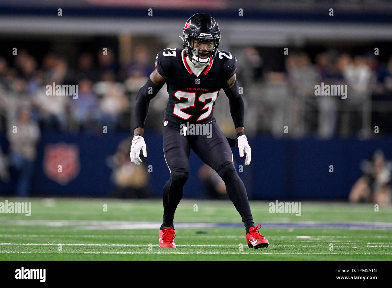 Houston Texans safety Eric Murray (23) drops back into coverage during ...