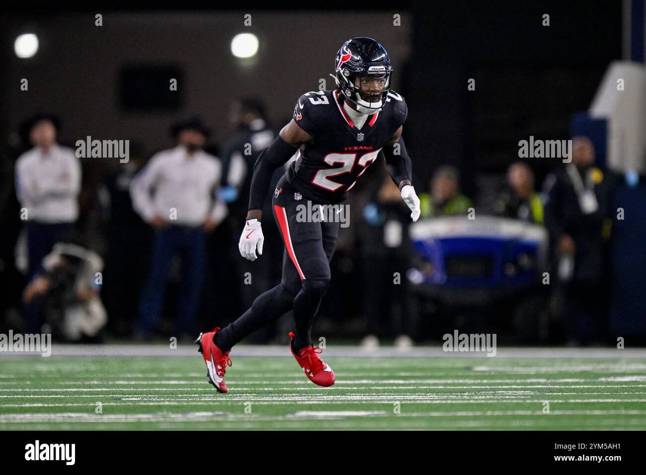 Houston Texans safety Eric Murray (23) drops back into coverage during ...