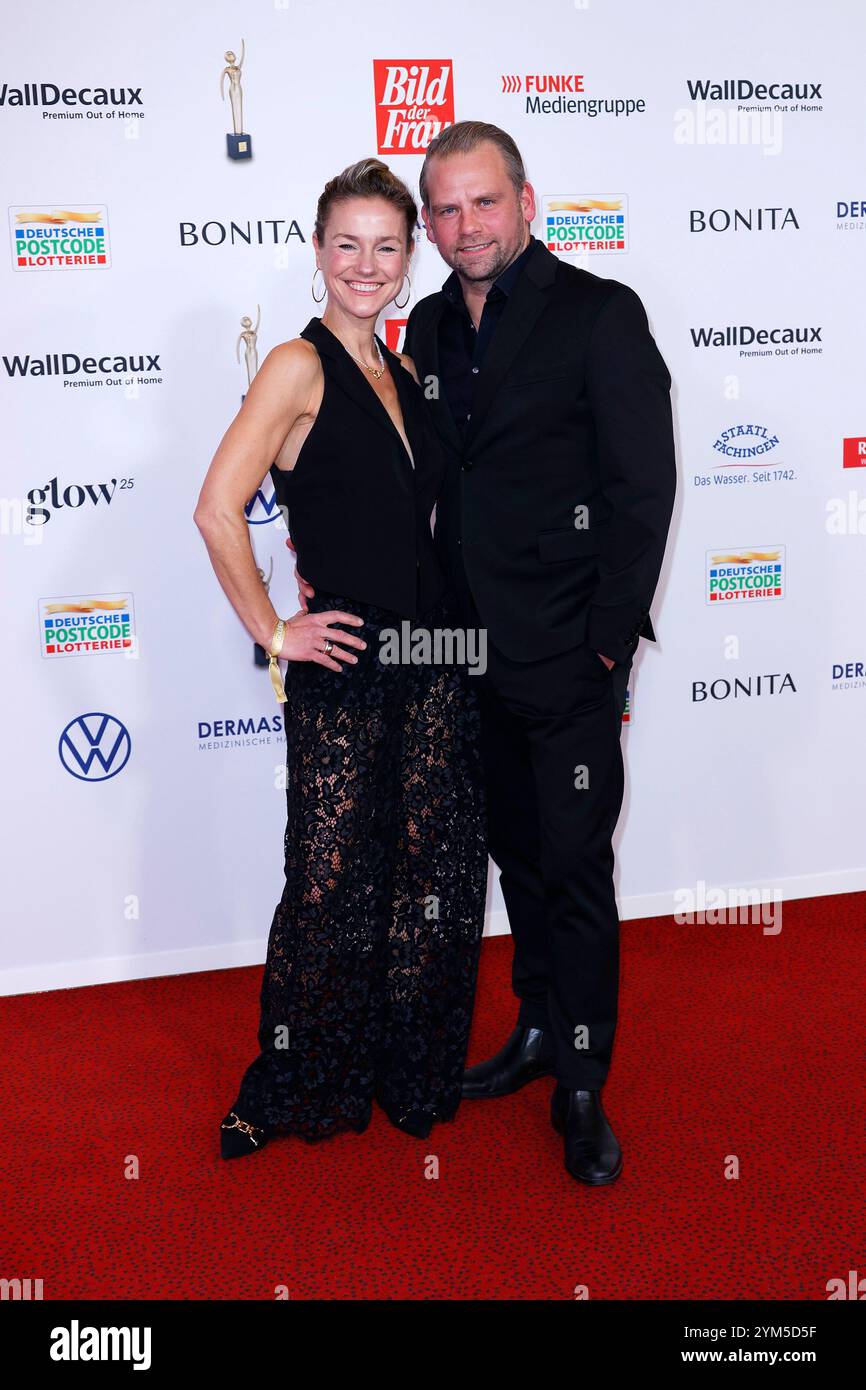 Rhea Harder und ihr Ehemann Joerg Vennewald bei der Verleihung "Goldene ...