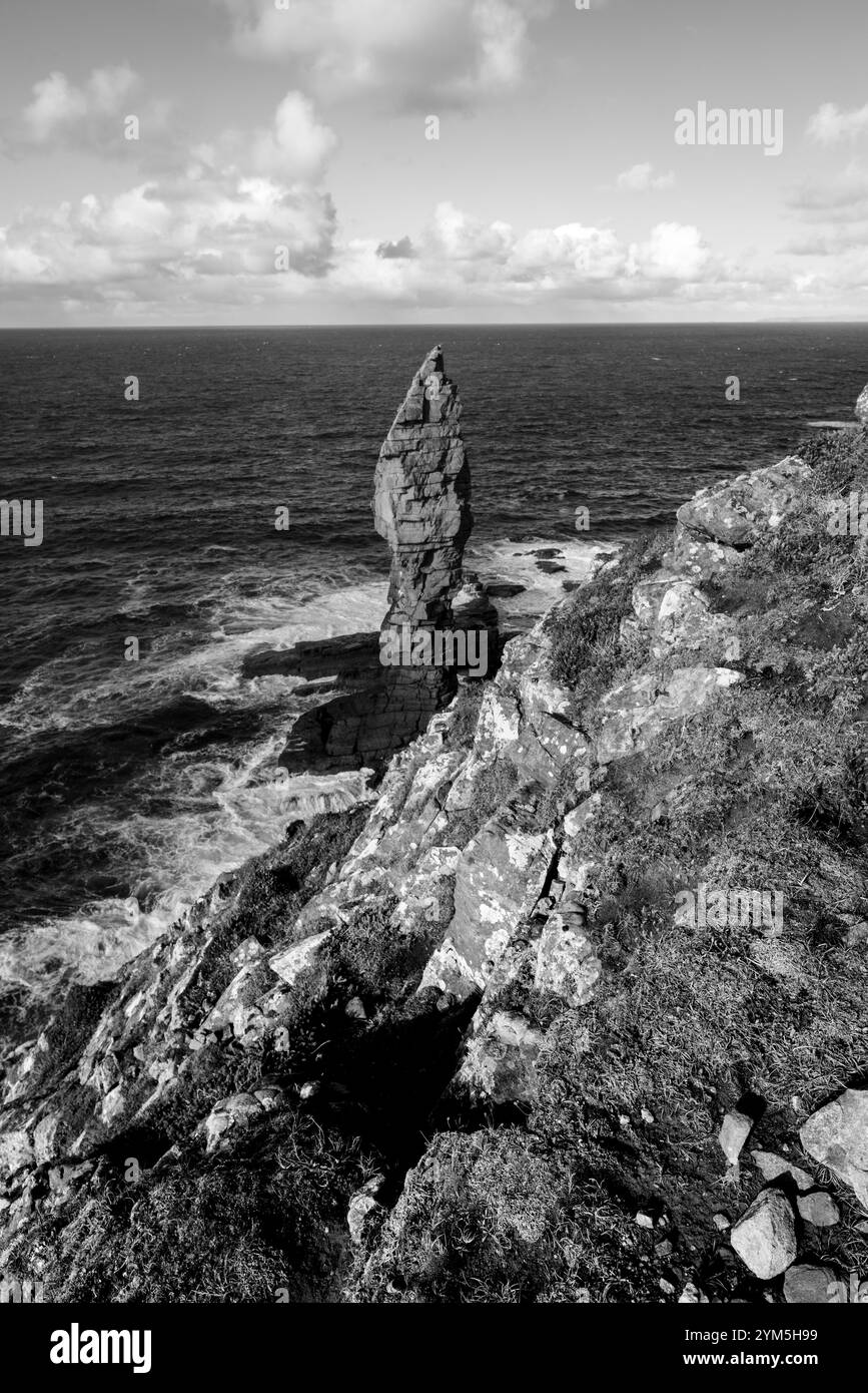 Atlantic ocean coast old Black and White Stock Photos & Images - Alamy