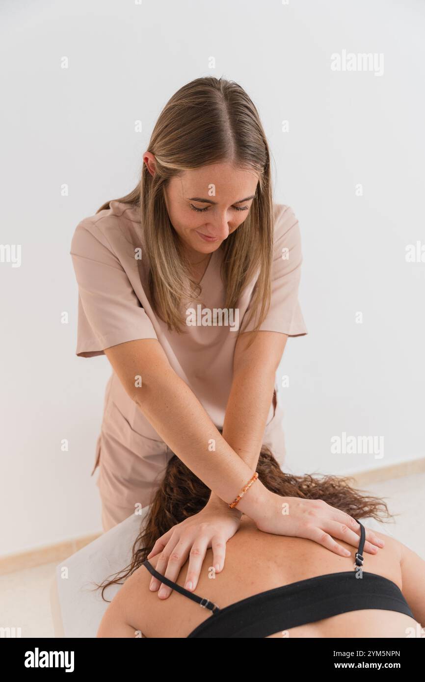 Spinal manipulation hi-res stock photography and images - Alamy
