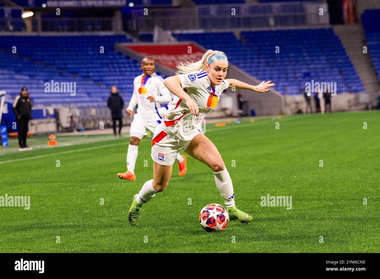 Lyon, France Ellie Carpenter (12 Olympique Lyonnais) in action during ...