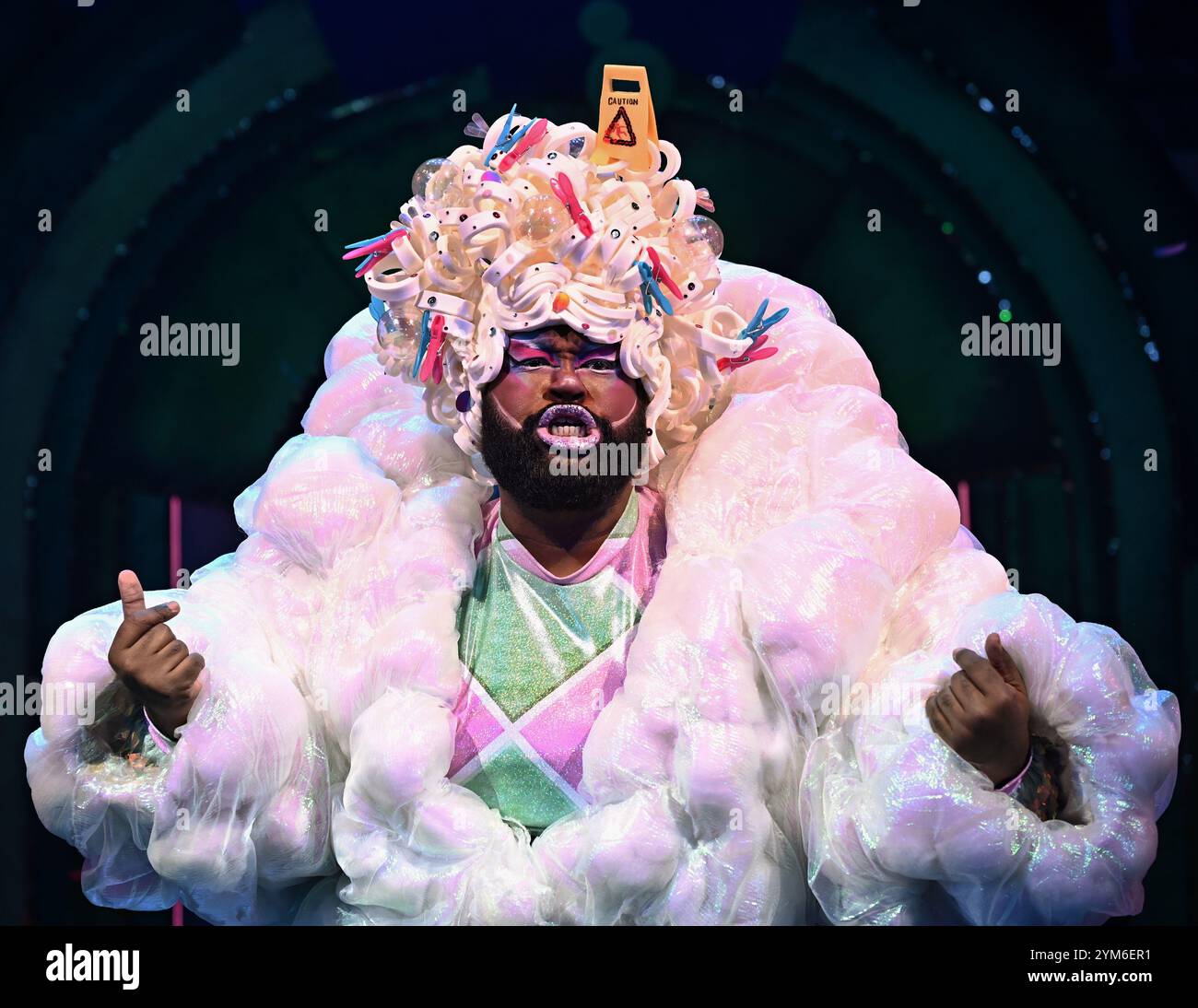 LONDON, UK. 20th Nov, 2024. Actor Andre Antonia as Aladdin, Aleyna ...