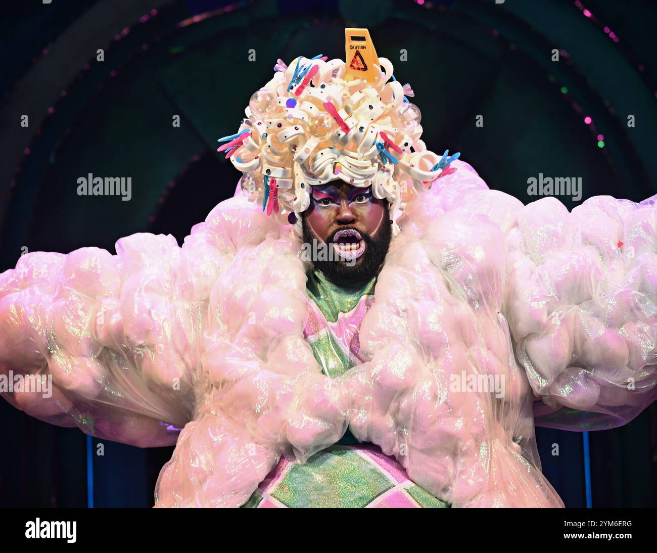 LONDON, UK. 20th Nov, 2024. Actor Andre Antonia as Aladdin, Aleyna ...