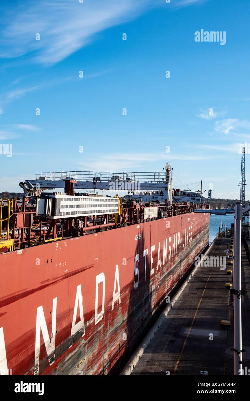 CSL St.-Laurent bulk carrier departing Welland Canal lock 3 in St ...