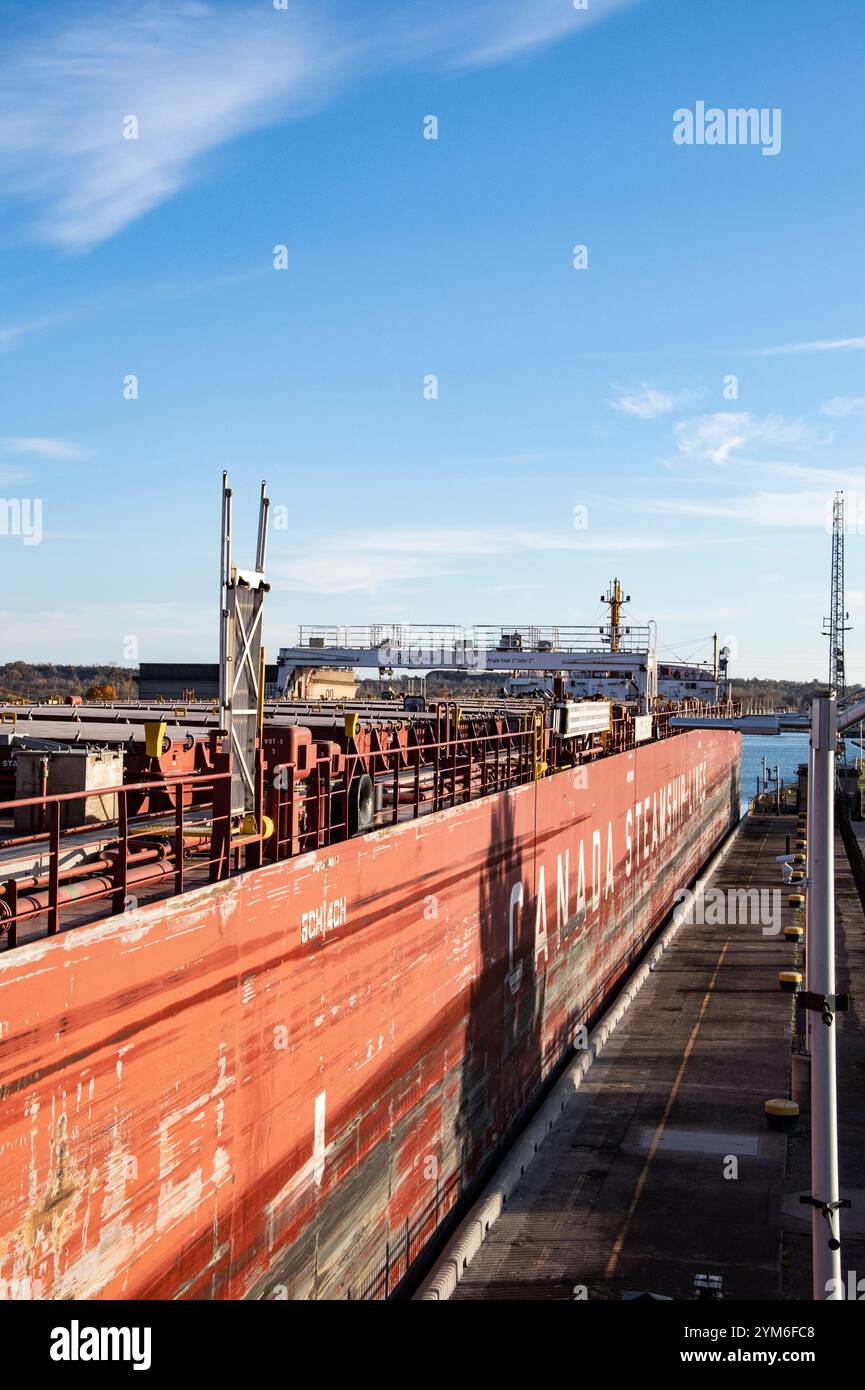CSL St.-Laurent bulk carrier departing Welland Canal lock 3 in St ...