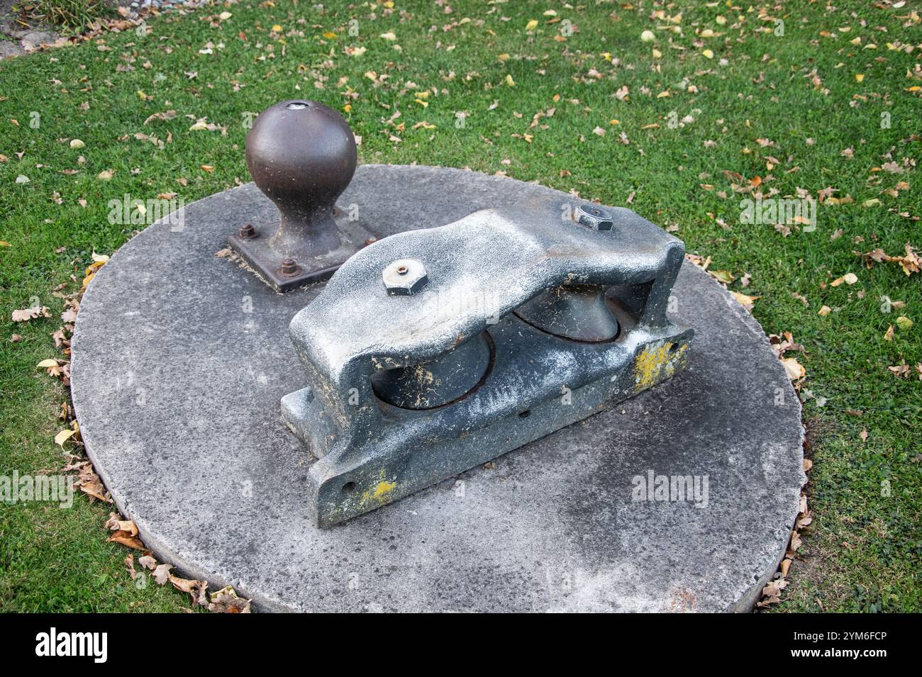 Display bollard and rope roller guide at St. Catharines Museum on ...