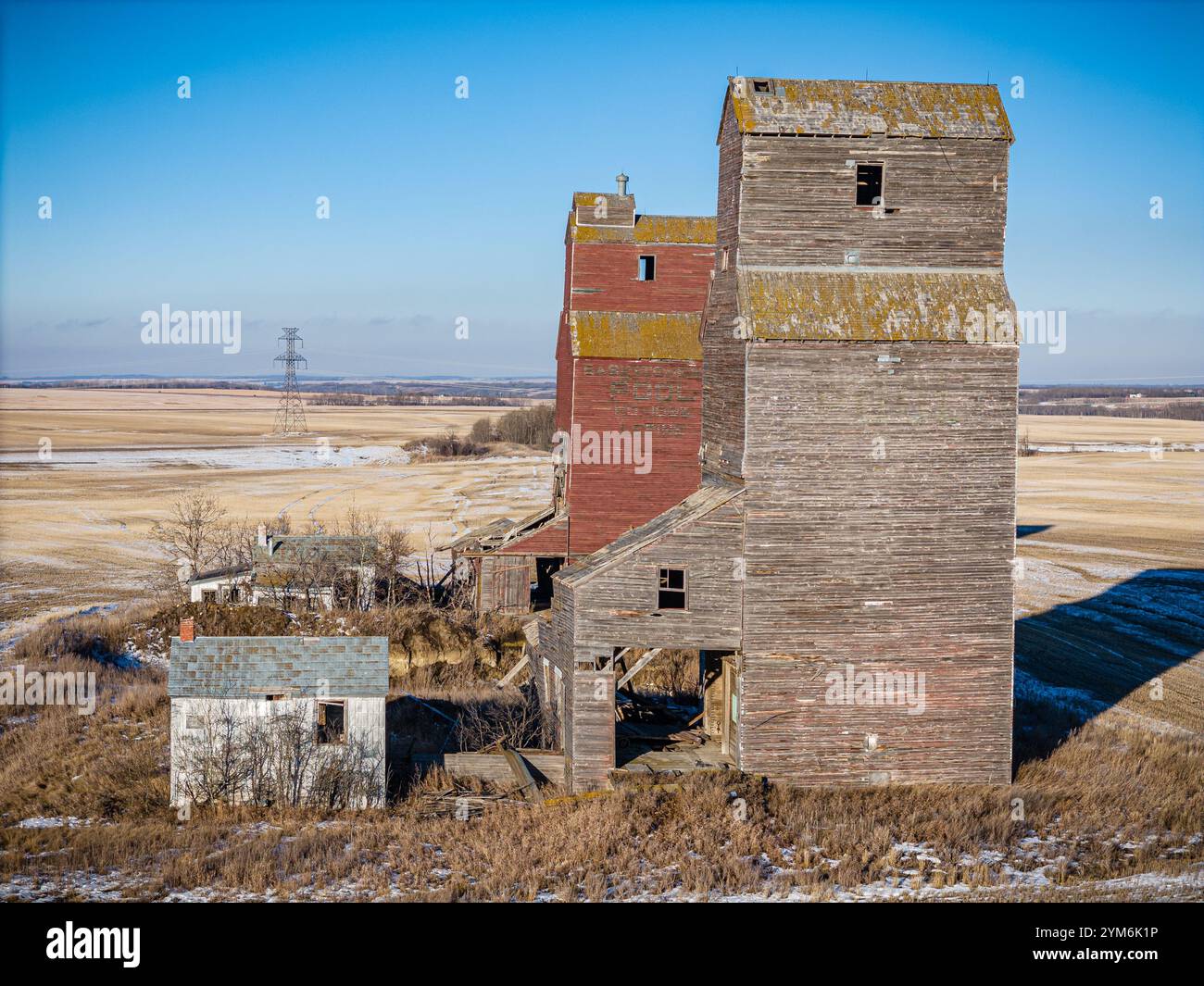 Old grain silo hi-res stock photography and images - Alamy