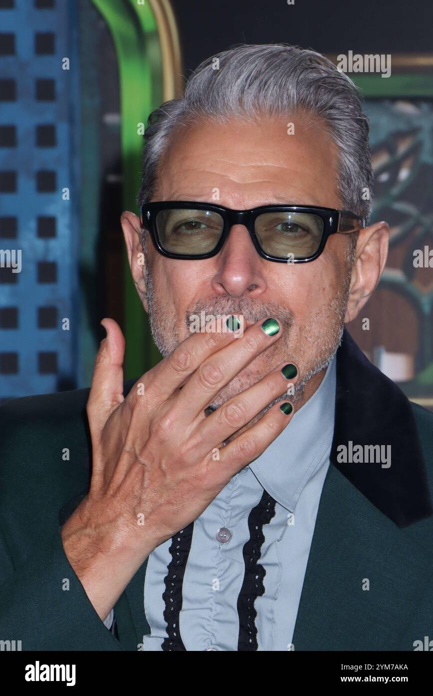 Jeff Goldblum 11/09/2024 The Los Angeles Premiere of “Wicked” held at the Dorothy Chandler ...