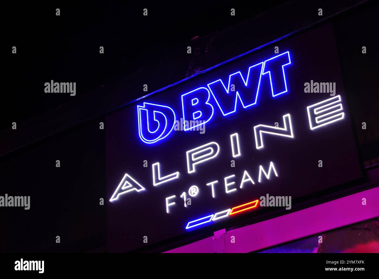 Alpine f1 team logo hi-res stock photography and images - Alamy