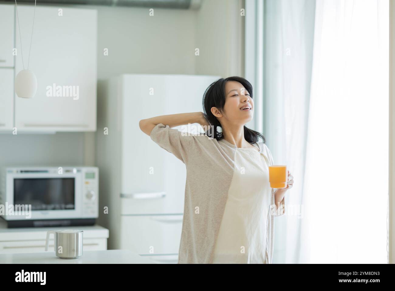 Kitchen stretching hi-res stock photography and images - Alamy