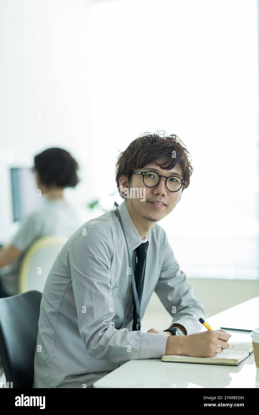 1 one man working or at work hi-res stock photography and images - Alamy