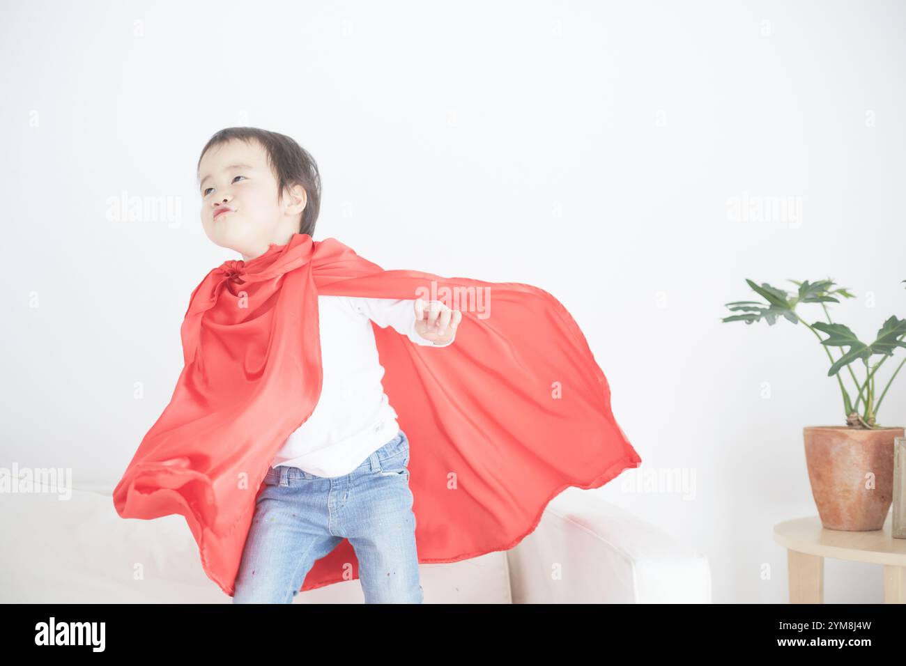 Pretend play mask hi-res stock photography and images - Alamy