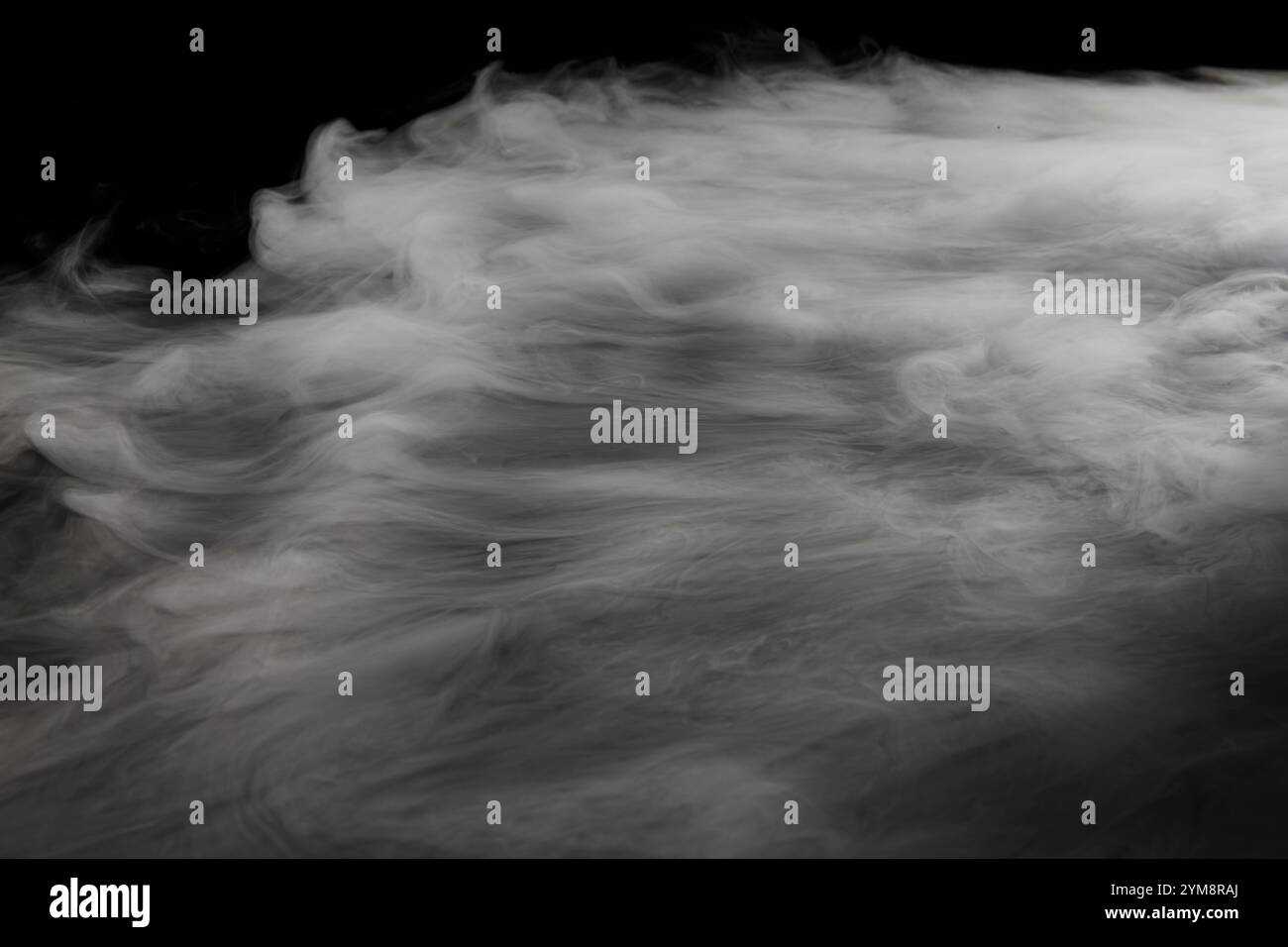 Cloud smoke hi-res stock photography and images - Alamy