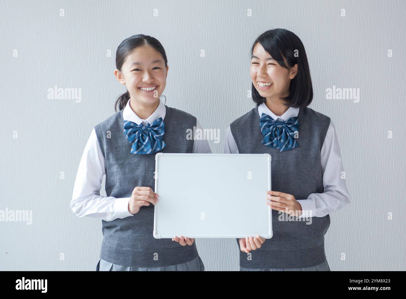 Middle school student message board hi-res stock photography and images ...