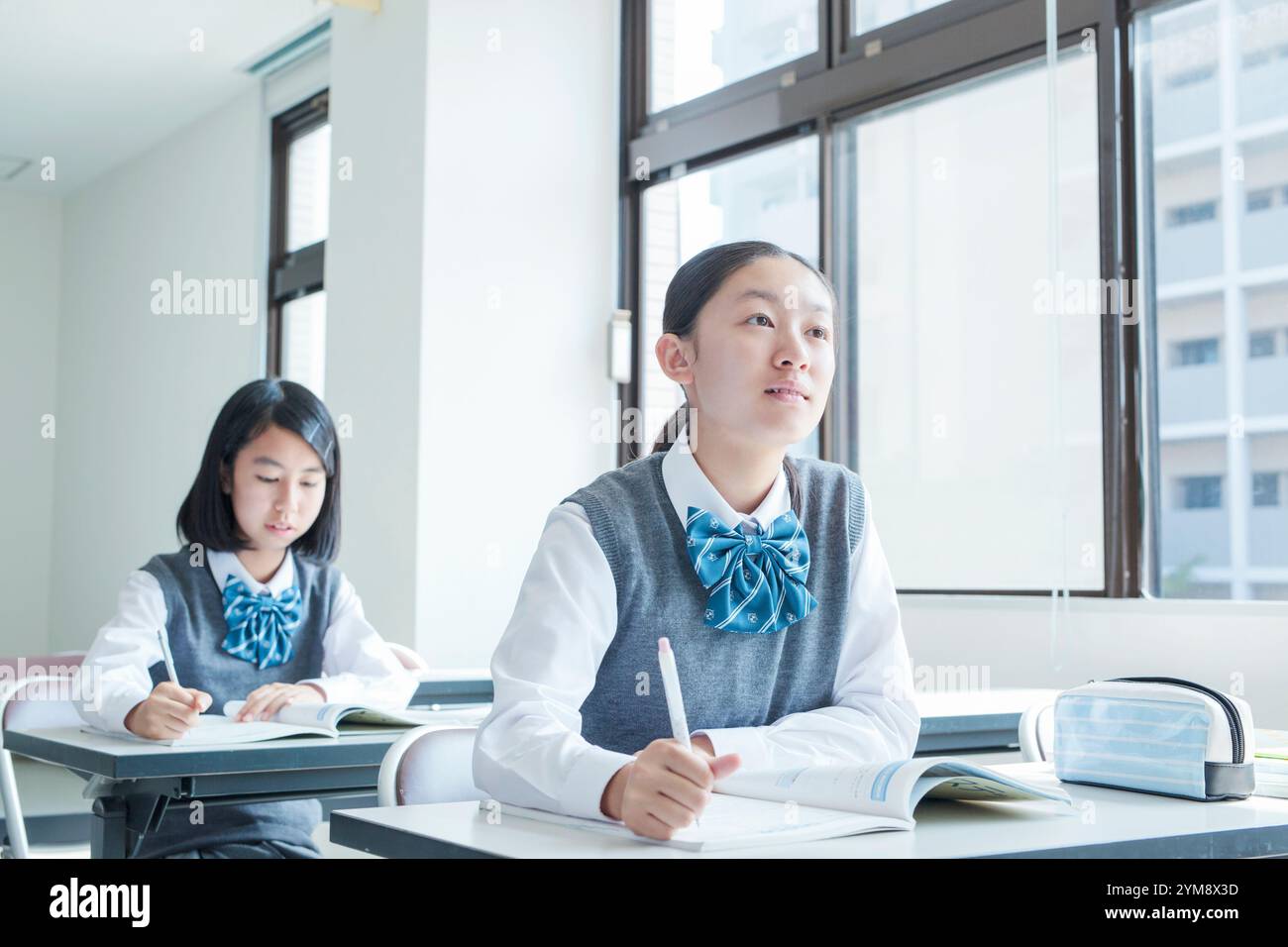Woman classroom summer hi-res stock photography and images - Alamy
