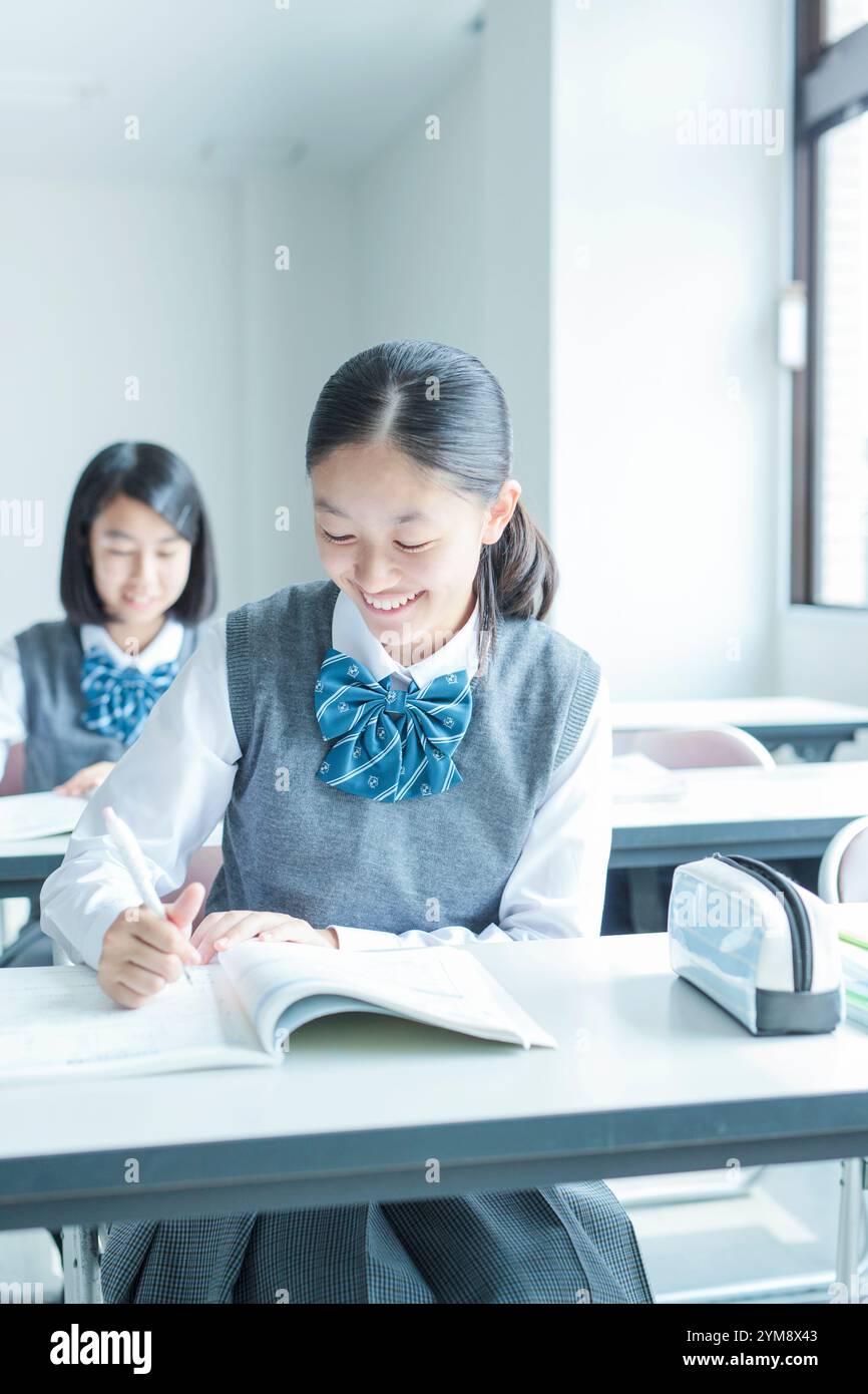 Female student studying Stock Photo - Alamy