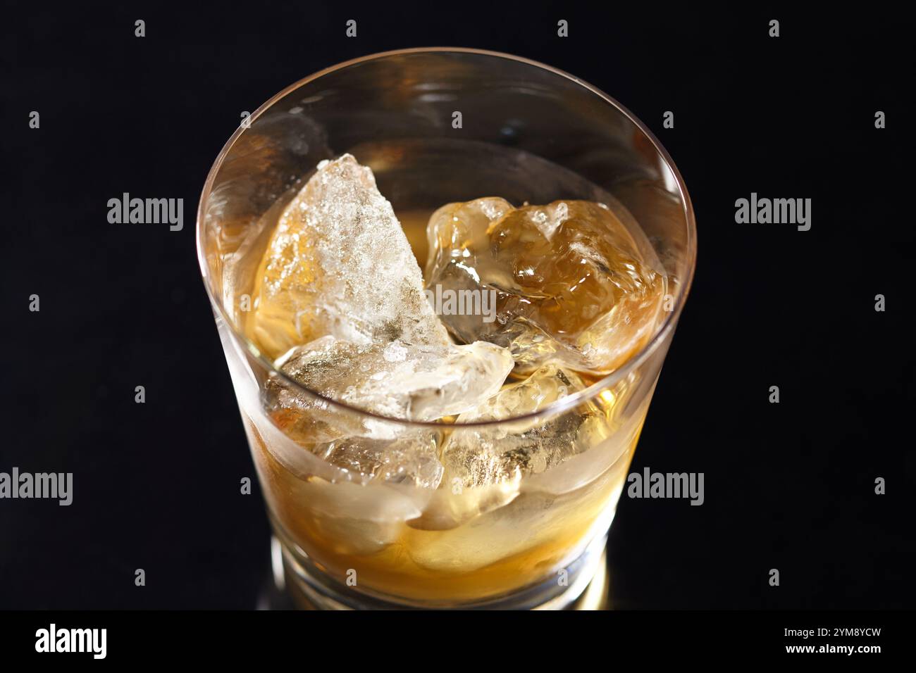 Whisky on the rock hi-res stock photography and images - Alamy