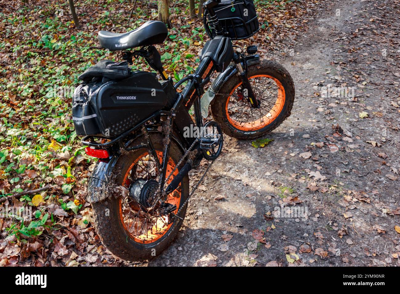 Off-road electric bike ride in the forest, Kugoo v4 Pro electric ...