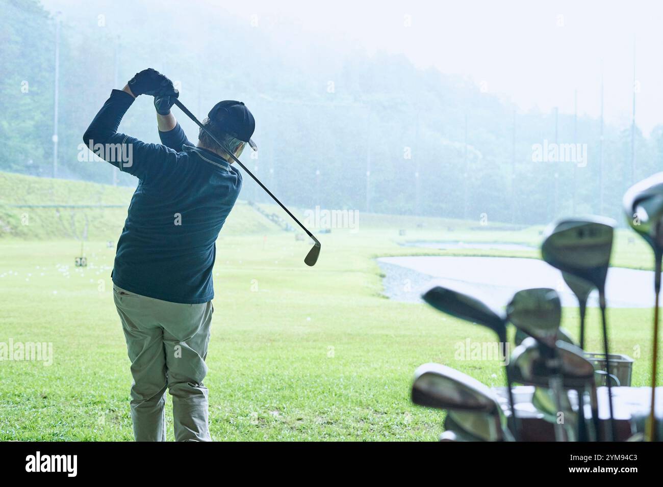 Golf swing senior man hi-res stock photography and images - Alamy