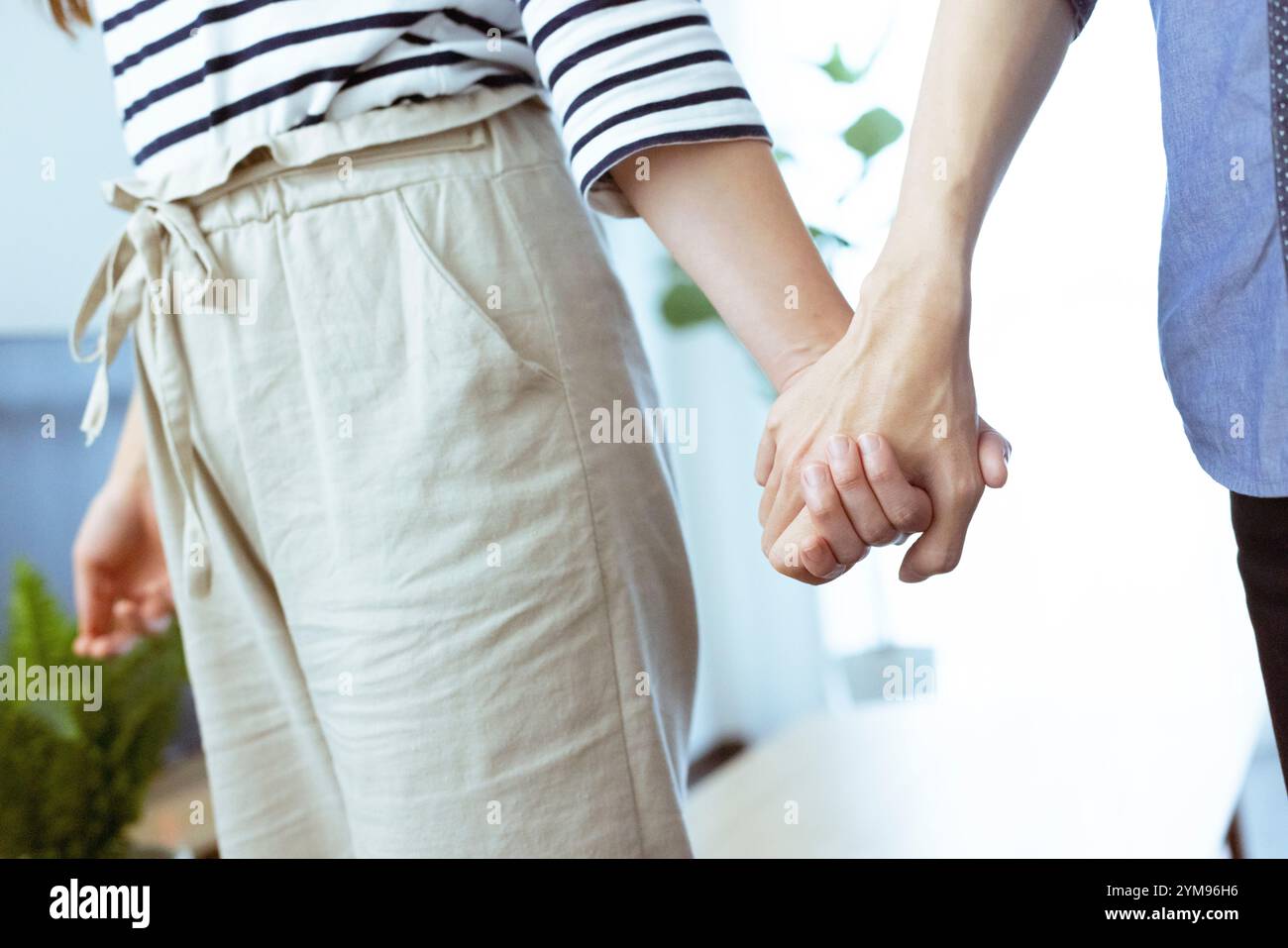 Close up two man hold hi-res stock photography and images - Alamy