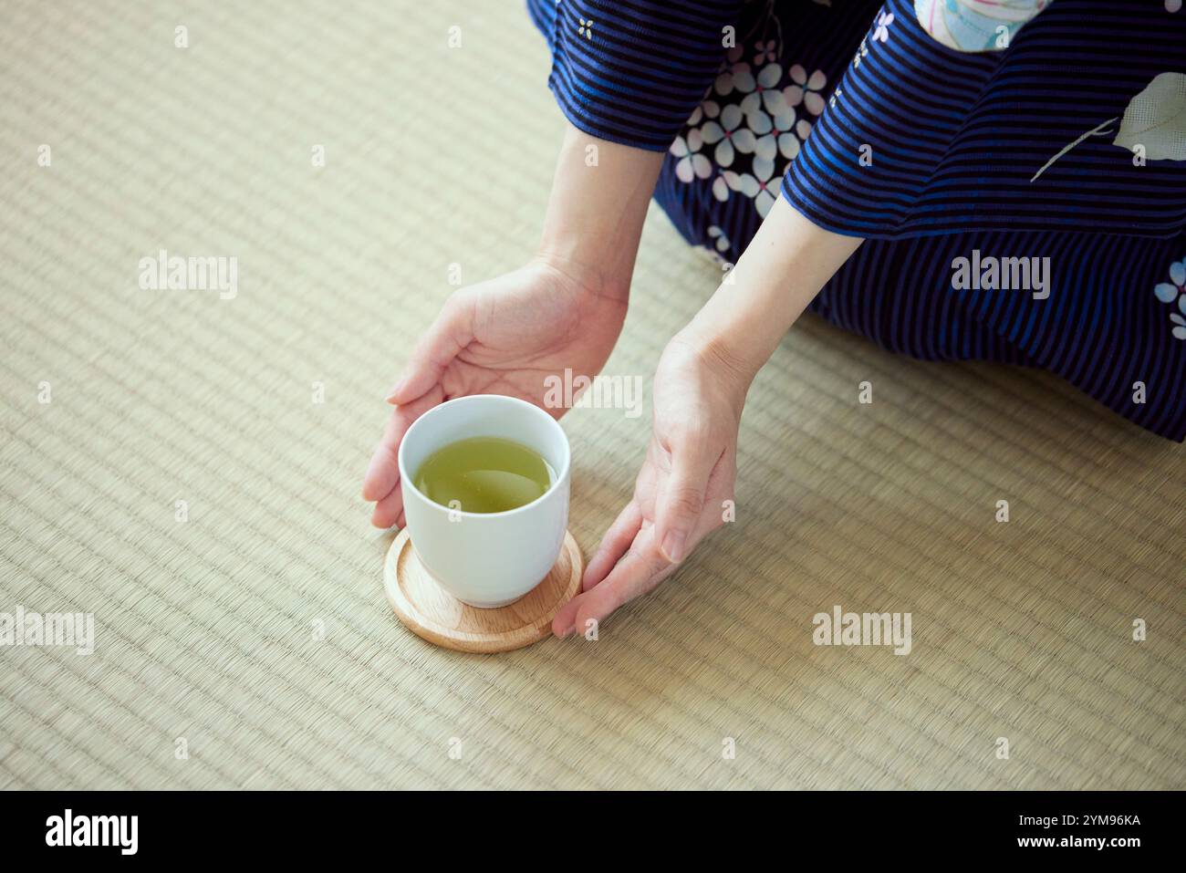 Offering sum hi-res stock photography and images - Alamy