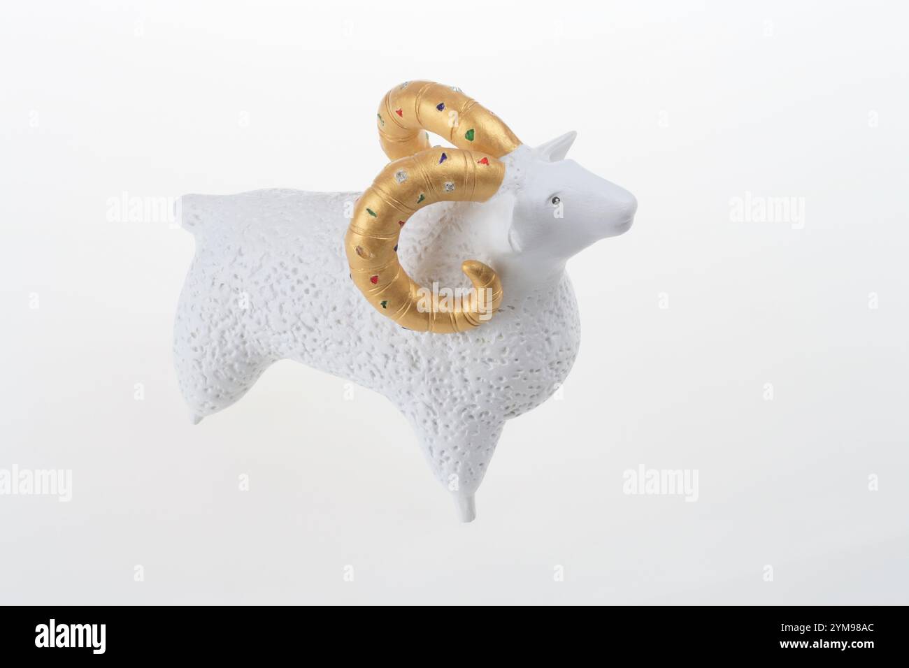 Gold sheep hi-res stock photography and images - Alamy