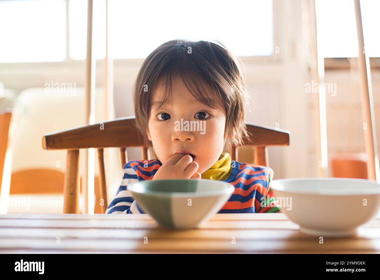 Boys eating a snack Stock Photo - Alamy