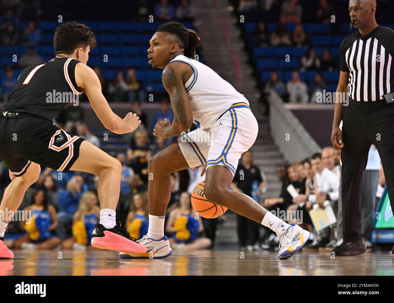 LOS ANGELES, CA - NOVEMBER 20: UCLA Bruins guard Dylan Andrews (2 ...