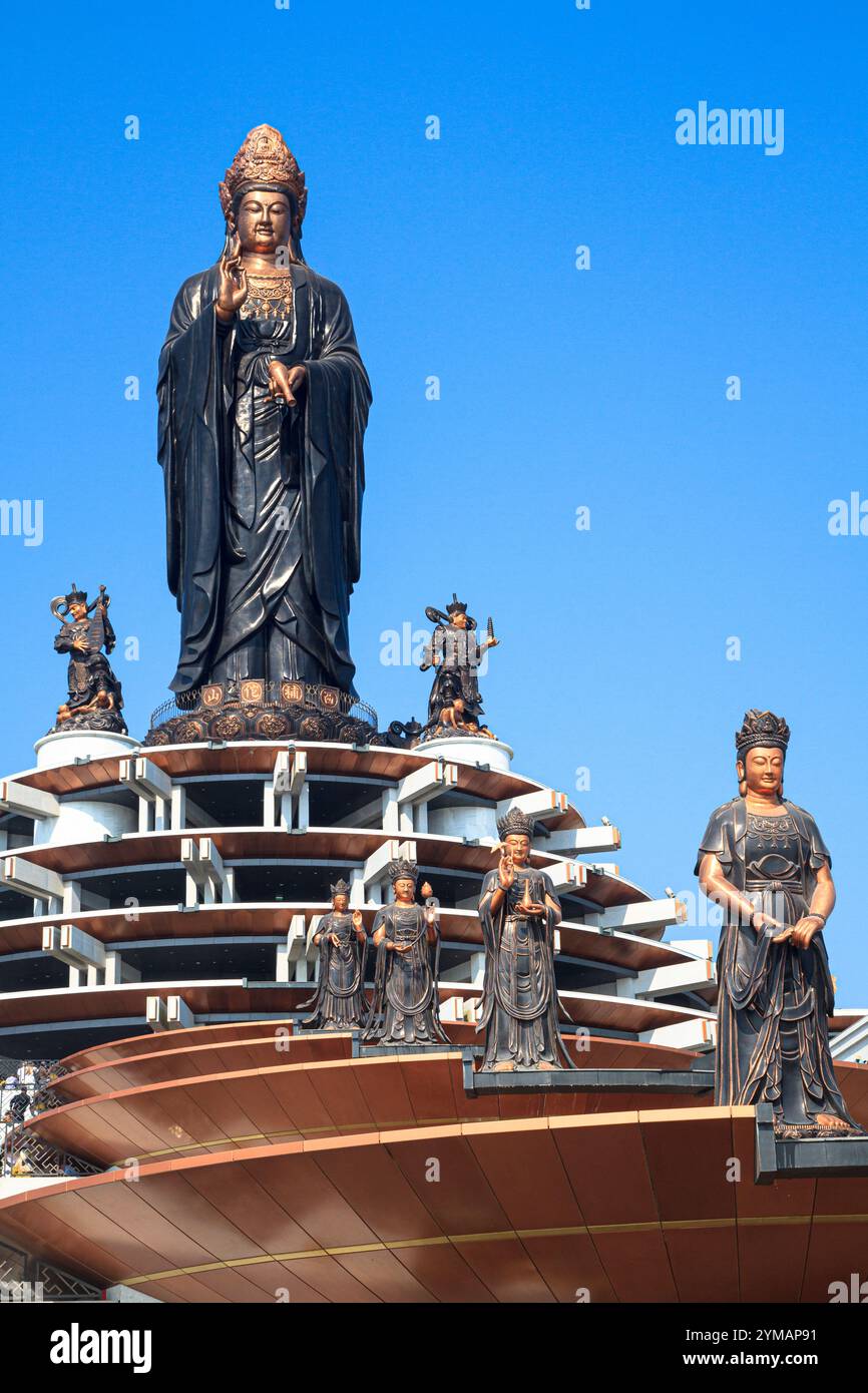 Bodhisattva Statue - Tallest Buddha Statue on a mountain The statue of ...