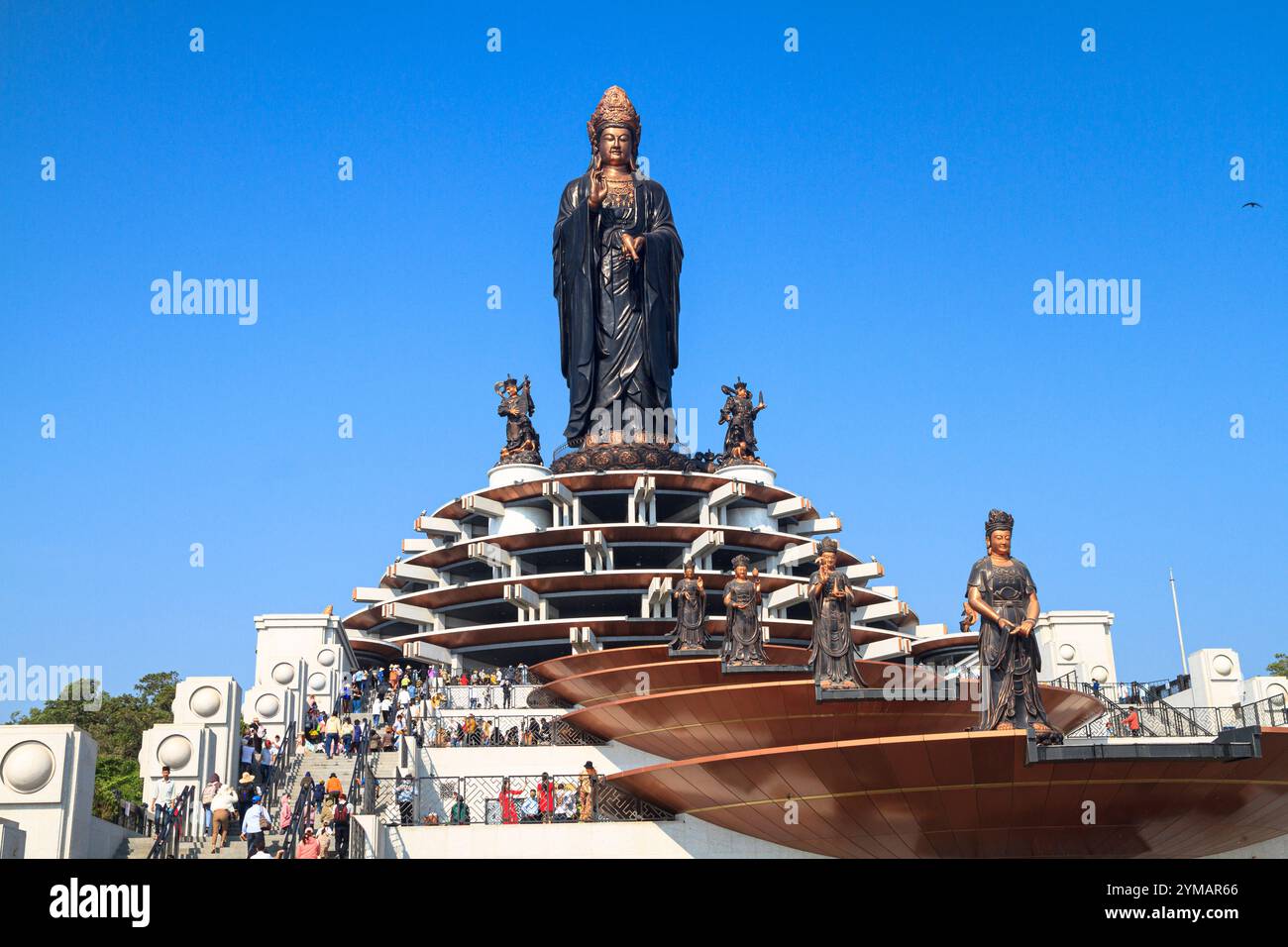 Bodhisattva Statue - Tallest Buddha Statue on a mountain The statue of ...